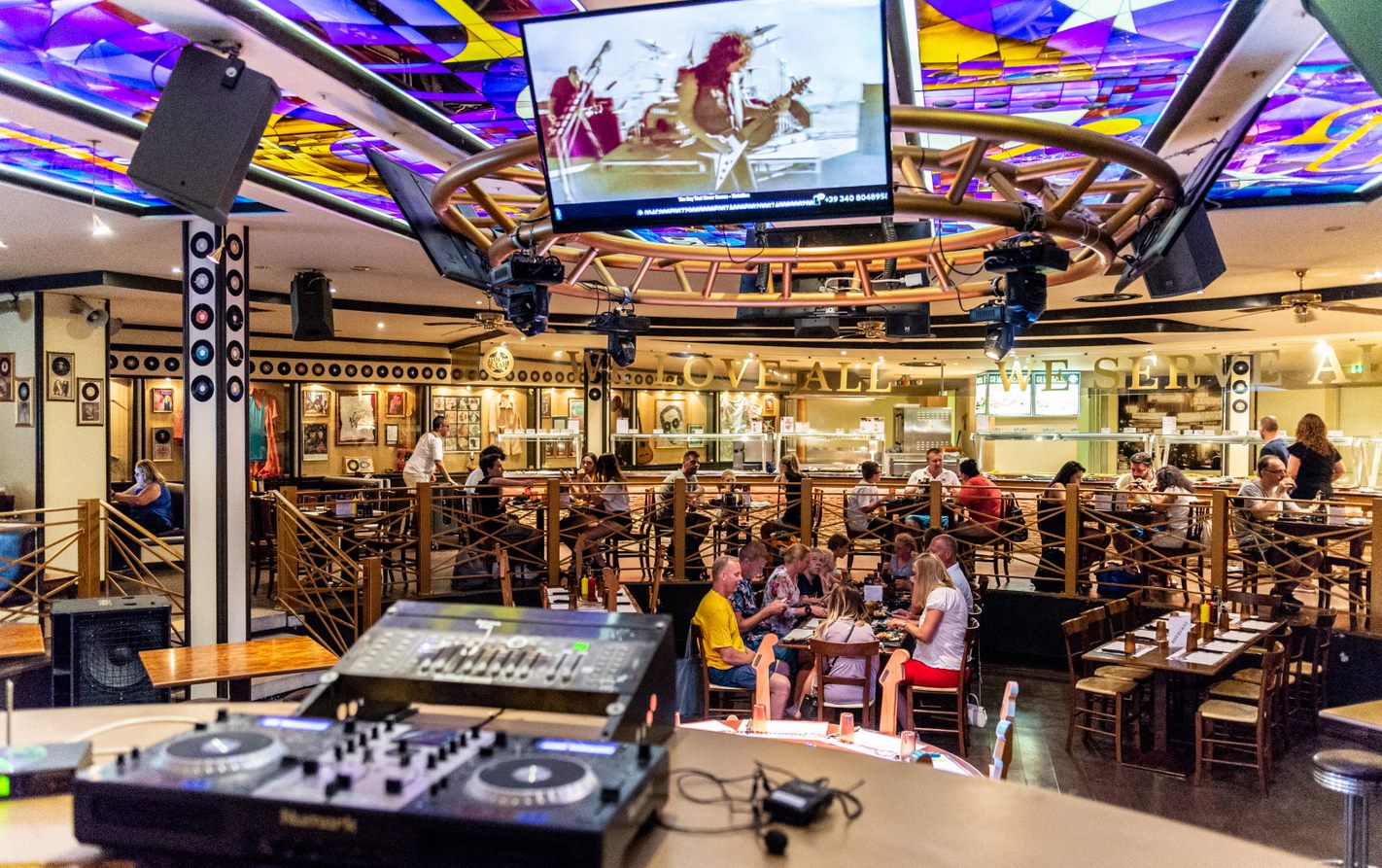 Calendar and Prices | Rockstar Restaurant